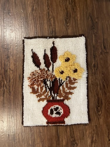 Vintage 70s Shag Unique Latch Hook Grannycore Rug Floral Wall Hanging ...