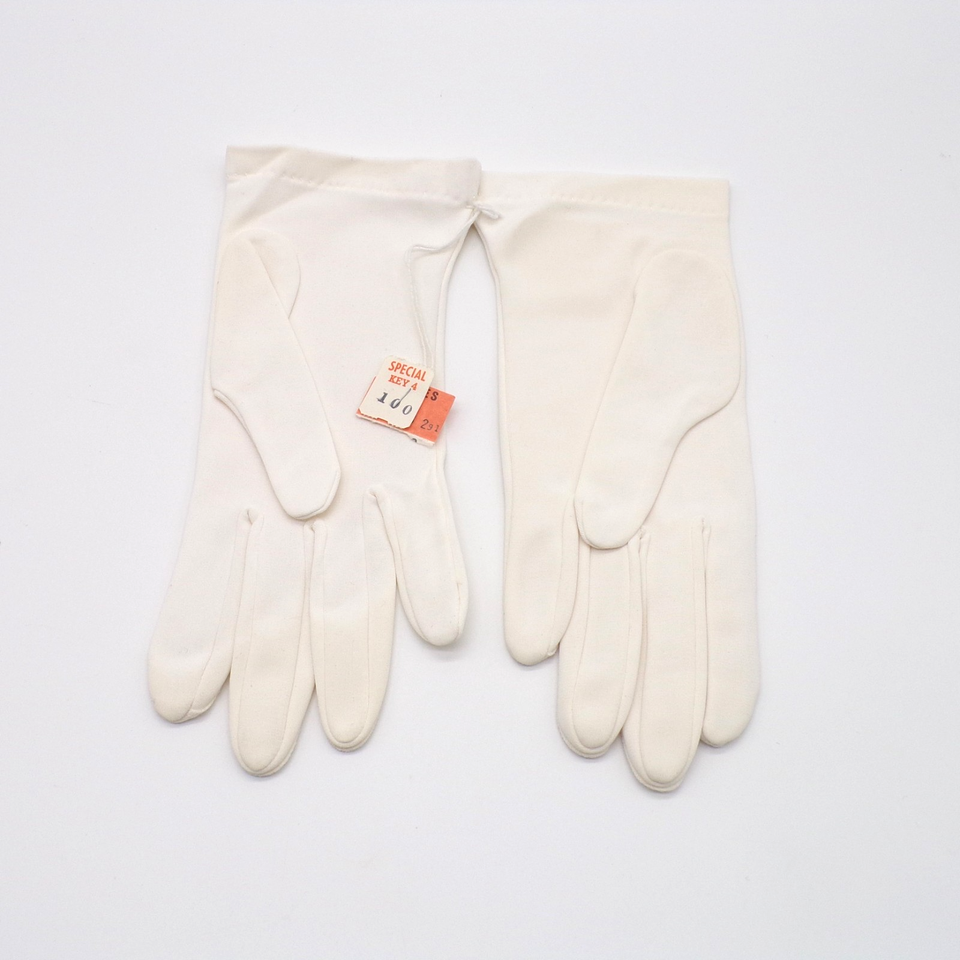Vintage 1960s Womens Everyday Gloves White Wrist Length Casual New with ...