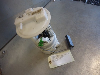 Pompe à essence Renault Clio III 8200727740 1.2 16V 55kW D4F740 82225 ...