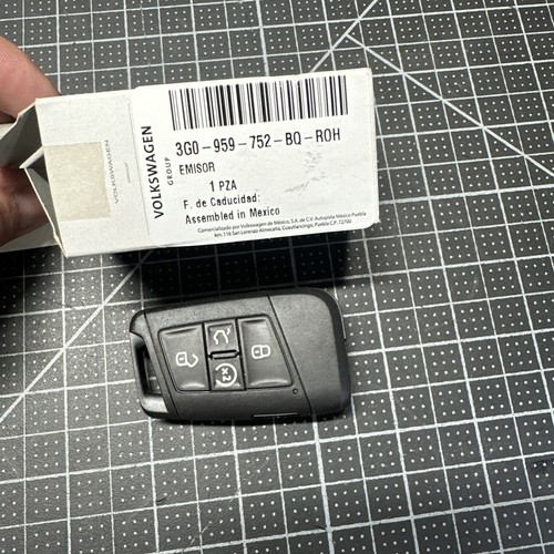 Genuine OEM Volkswagen VW Smart PN: 3G0-959-752-BQ-ROH, 3G0959752BQROH ...