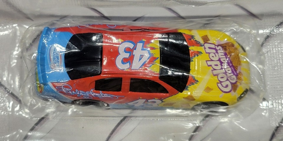 1/64 Richard Petty #43 NASCAR General Mills 2008 Set Of 3 Diecast Cars ...