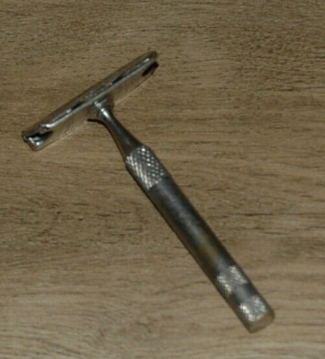 Vintage Wonder brand Silver Single Edge Safety Razor with Blade ...