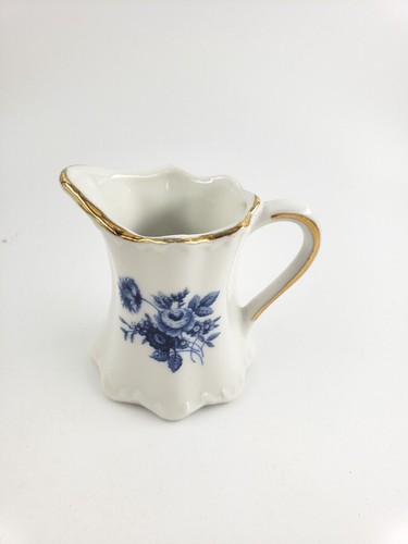 WINROSE COLLECTION PETITE CREAMER BLUE FLORAL GOLD TRIM USA | eBay