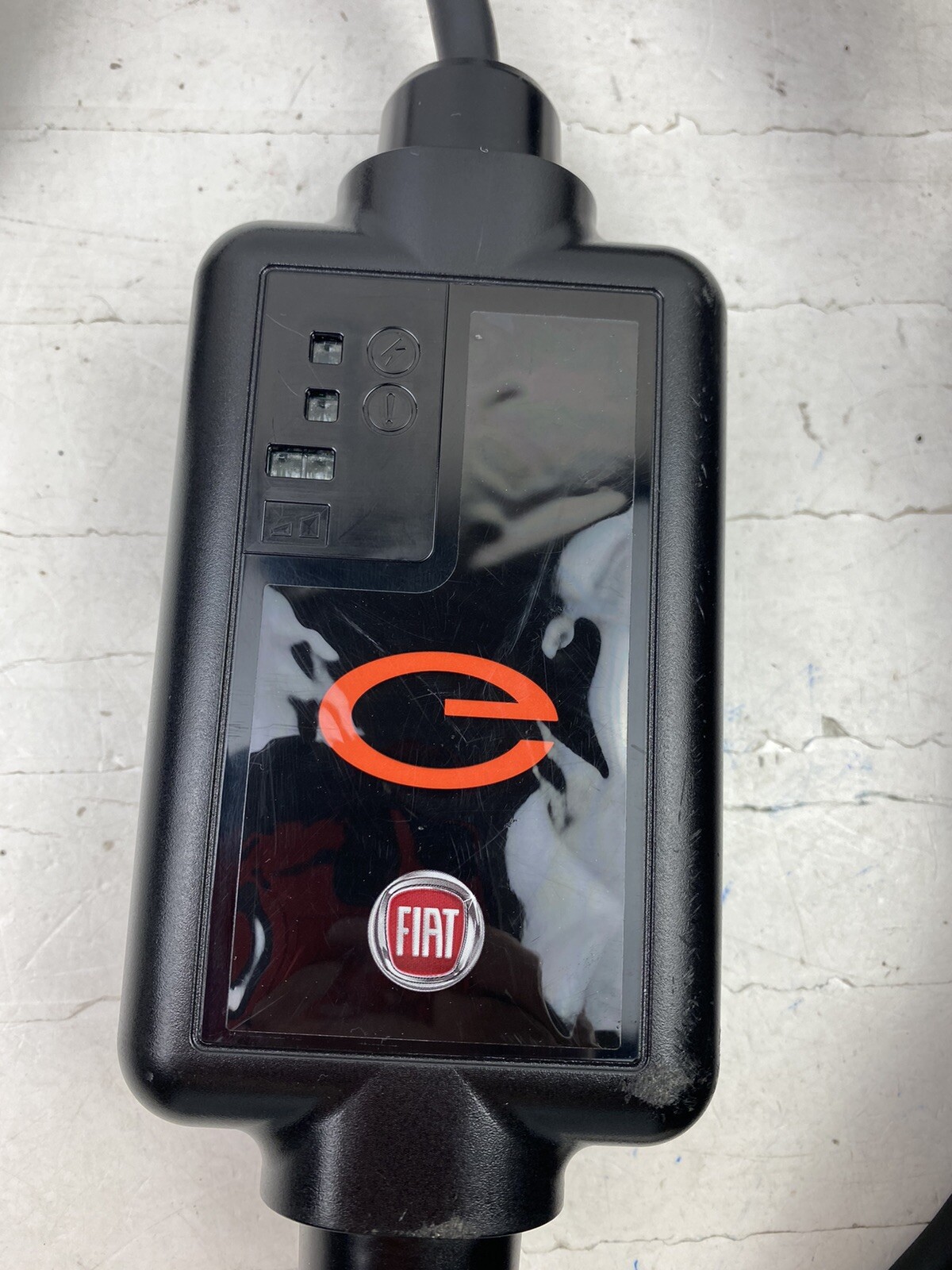 Fiat 500 E 550e EV charger electric car battery charging cable cord 110 ...