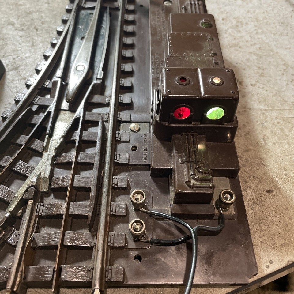 Lionel 112 Super O Right Hand Turnout Switch With Pins #161 | eBay