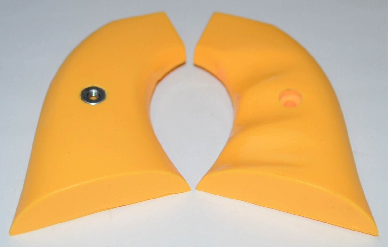 Denix Western 1873 Peacemaker pistol grips John Wayne yellow plastic ...