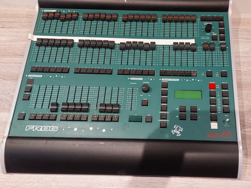 Zero88 Fat Frog Lighting Desk | eBay UK