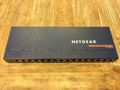 NETGEAR ProSafe FS116 10/100 Desktop Switch - switch - 16 ports ...