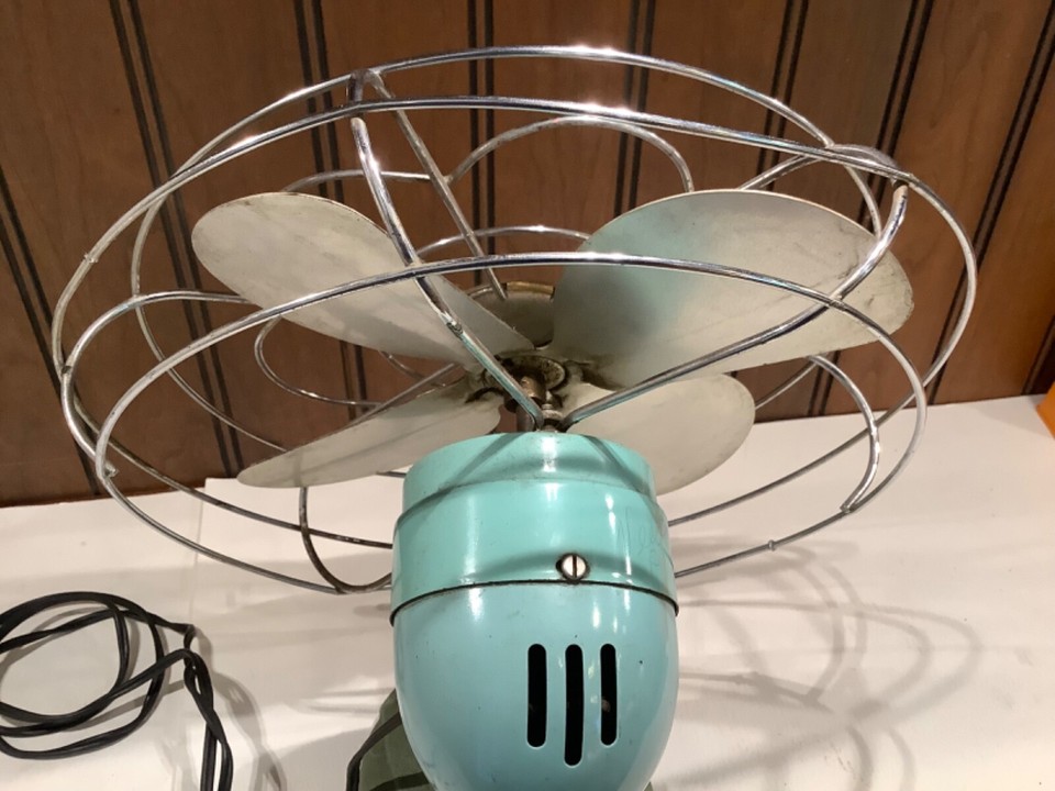 Vtg 50's Eskimo model 1005R -60 Black Cast Iron Base Fan Bersted Mfg ...