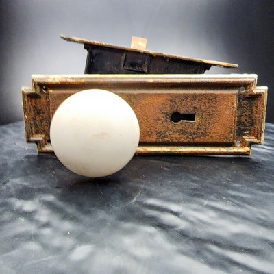 Door Knobs & Handles - Skeleton Key Door