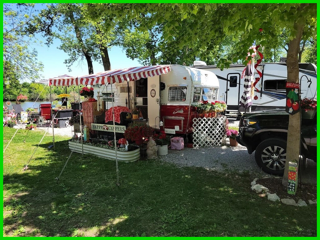 2015 Shasta Airflyte 16 Travel Trailer 1961 Reissue/Anniversary Edition ...