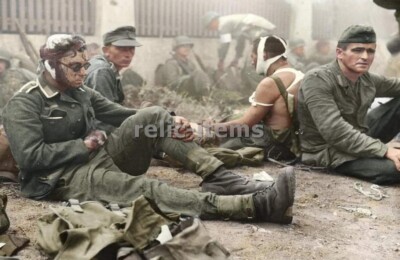 WW2 PICTURE PHOTO GERMAN WOUNDED POW GERMAN SOLDIERS 6711 | eBay