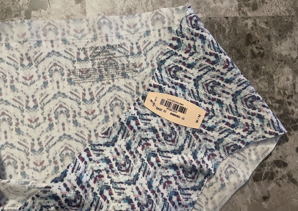 NWT VICTORIA'S SECRET M GEOMETRIC SMOOTH THICK RARE NO SHOW HIPHUGGER ...
