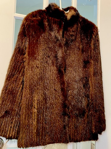 Blackglama Elegant Mink jacket Coat Newman’s, Pockets, Hook Closures ...