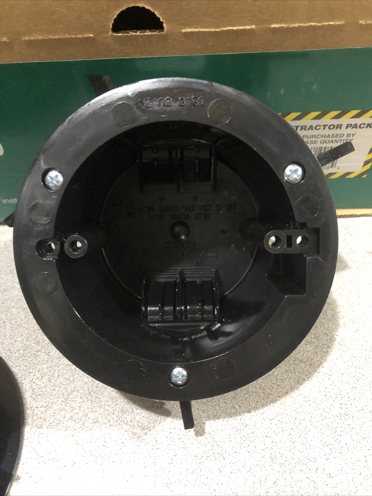 2 Pack Of Cantex Round Ceiling Box With Wing Tabs PVC 18 cu 3 3/8-In ...