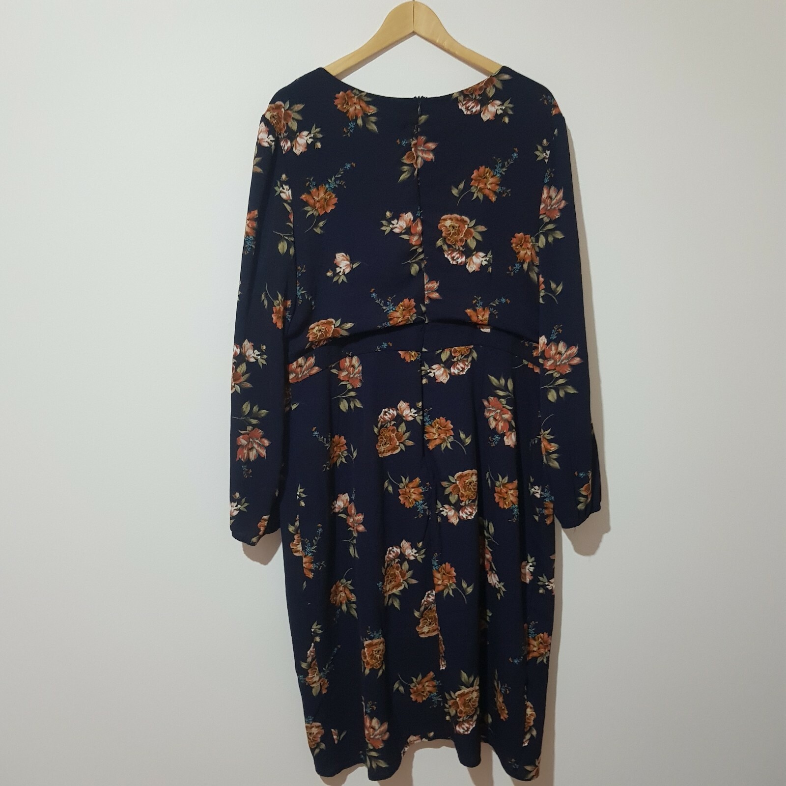 Showpo Plus Size 20 Navy Floral Dress | eBay