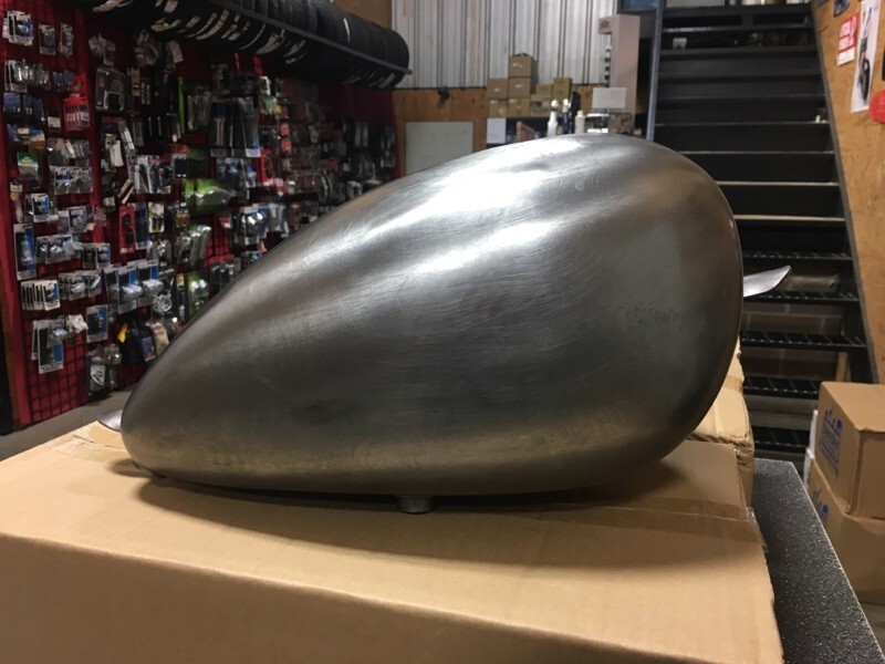 Mid-Tunnel Frisco Wassell Peanut Gas Tank - Harley Chopper Bobber ...