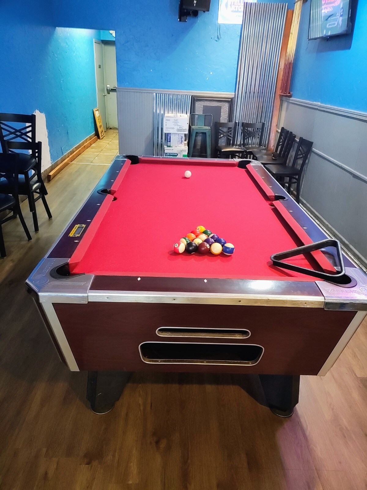 1 coin-op pool table 7ft valley with cues | eBay