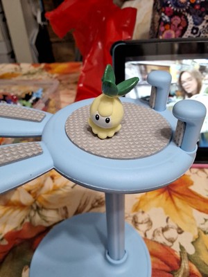 RL Pokémon Petilil Action Figure | eBay