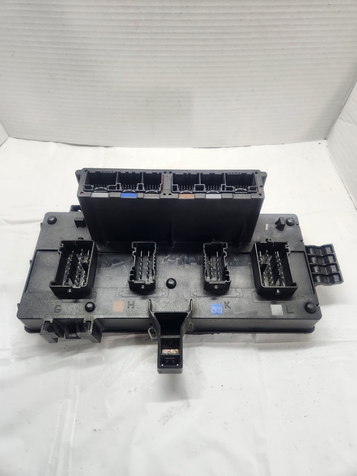 2006-2007 Dodge Ram TIPM Totally Integrated Power Module Fuse Box ...