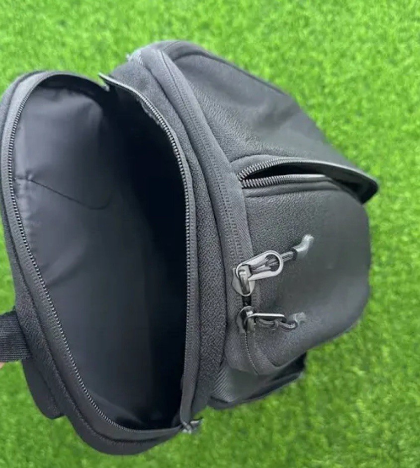 New WILSON RF Tennis Backpack - Holds up to 2 Rackets Black ! Roger ...