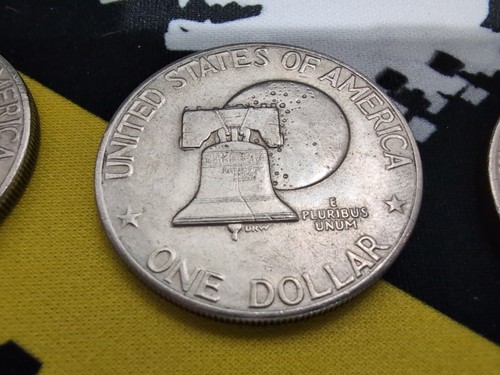 1776-1976 Eisenhower Liberty Bell Moon Silver One Dollar US ...