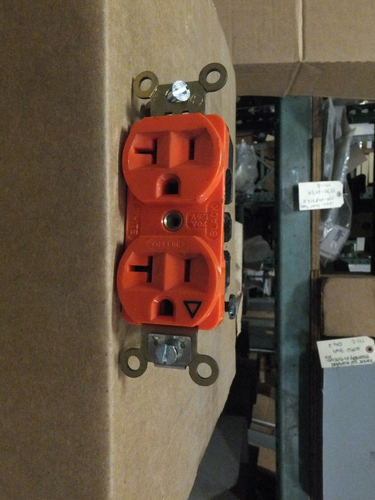 HUBBELL DUPLEX RECEPTACLE IG5362 20A, 125V ISOLATED GROUND *LOT OF 5 ...