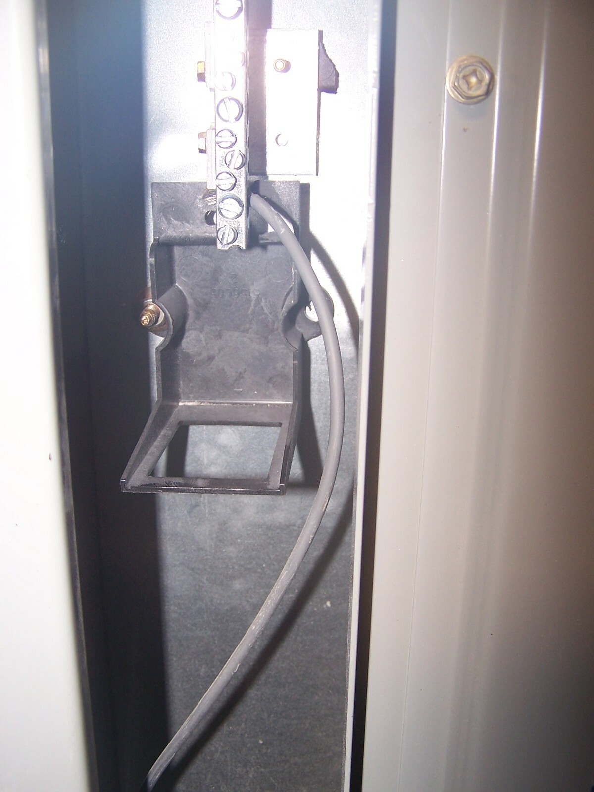 EATON PRL1A 100 AMP MAIN LUG PANELBOARD W/ 120KA SURGE PROTECTOR 208Y ...