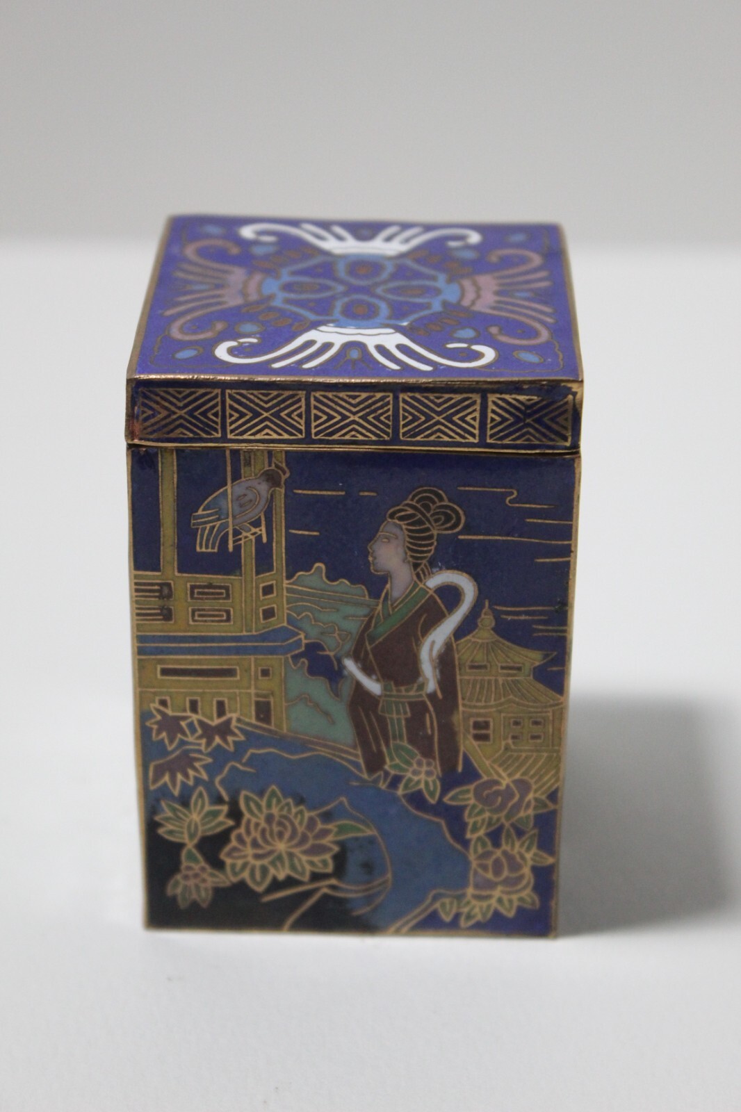 1920s Cloisonné opium box with different scenes from prominent estate ...