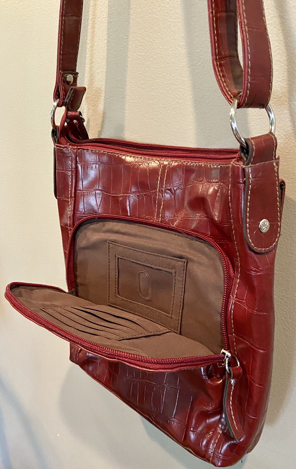 Relic Marroon Leather Shoulder/Crossbody Purse Stitch… - Gem