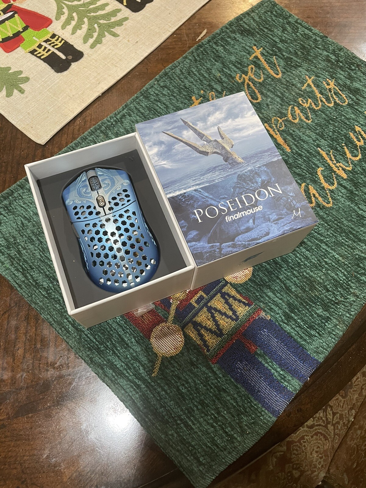 Finalmouse Starlight-12 Poseidon Wireless Mouse Size Medium - Open Box ...