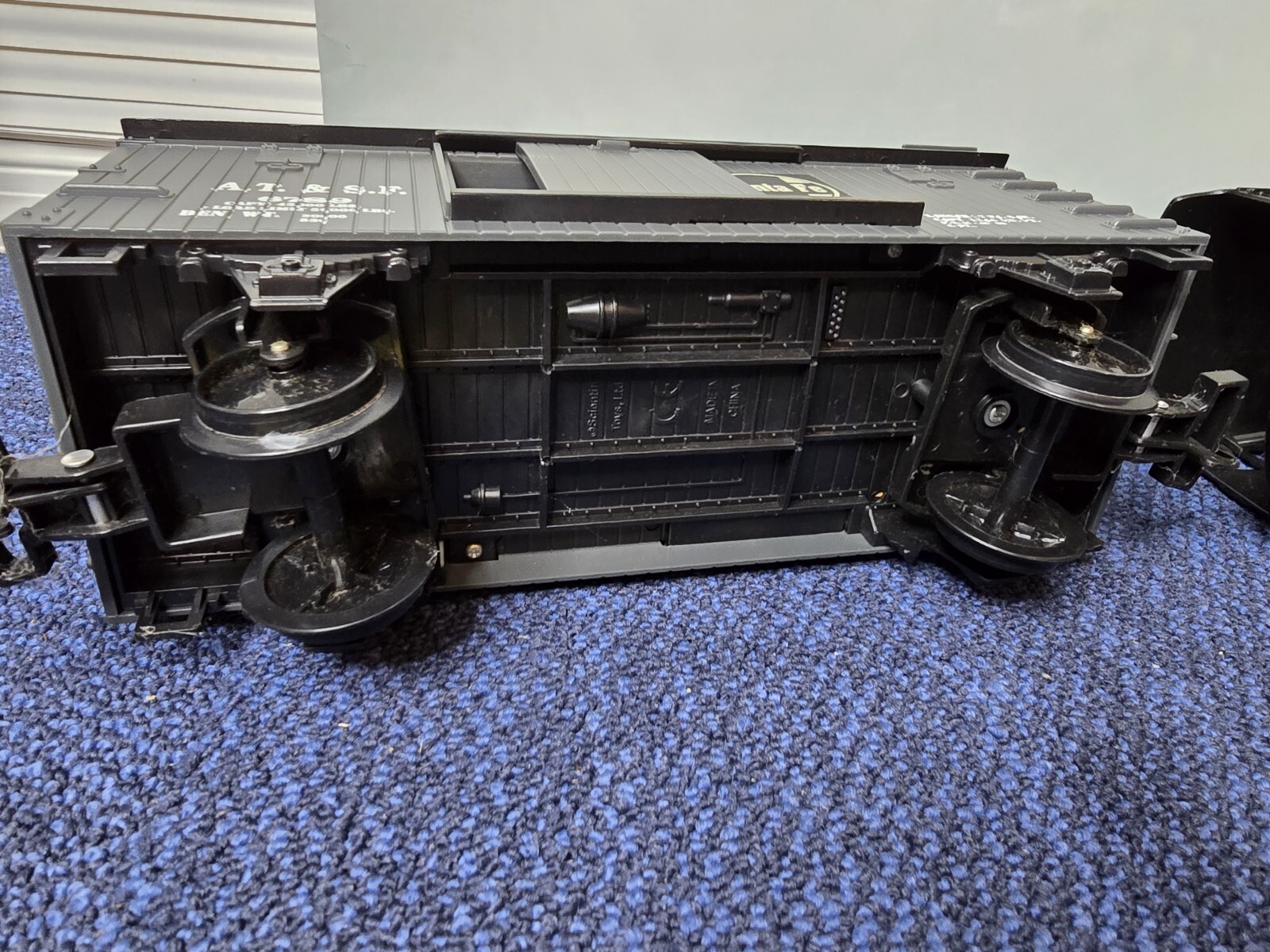 Locomotive Scientific Toys 2050 Train Engine & Box Car G scale w/ Track ...