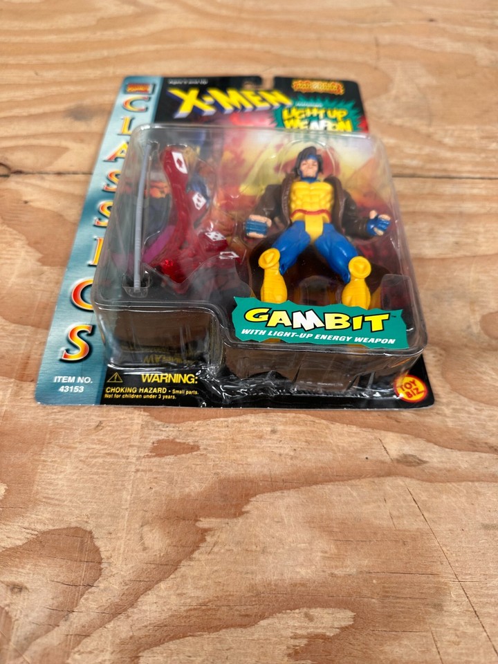 Marvel Classics X-Men Gambit Action Figure Light Up Weapon ToyBiz 1996 ...