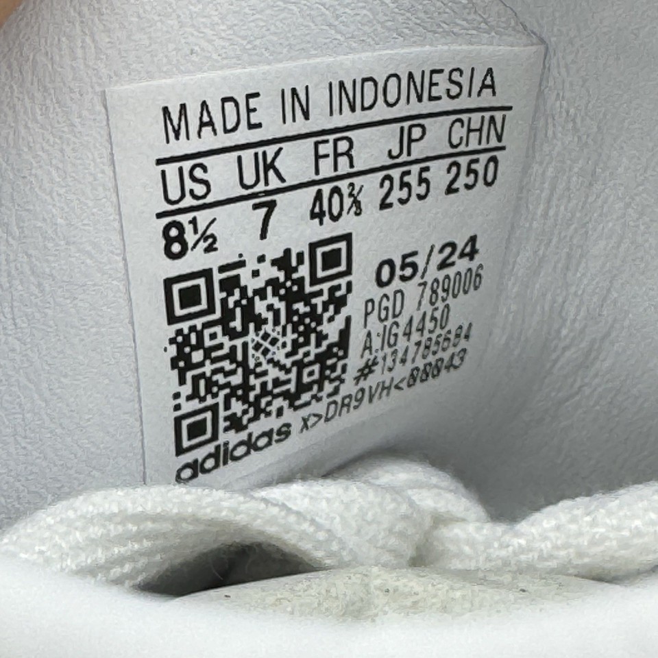 Adidas Hello Kitty x Womens Sambae Size 8.5 White Black Clear Pink ...