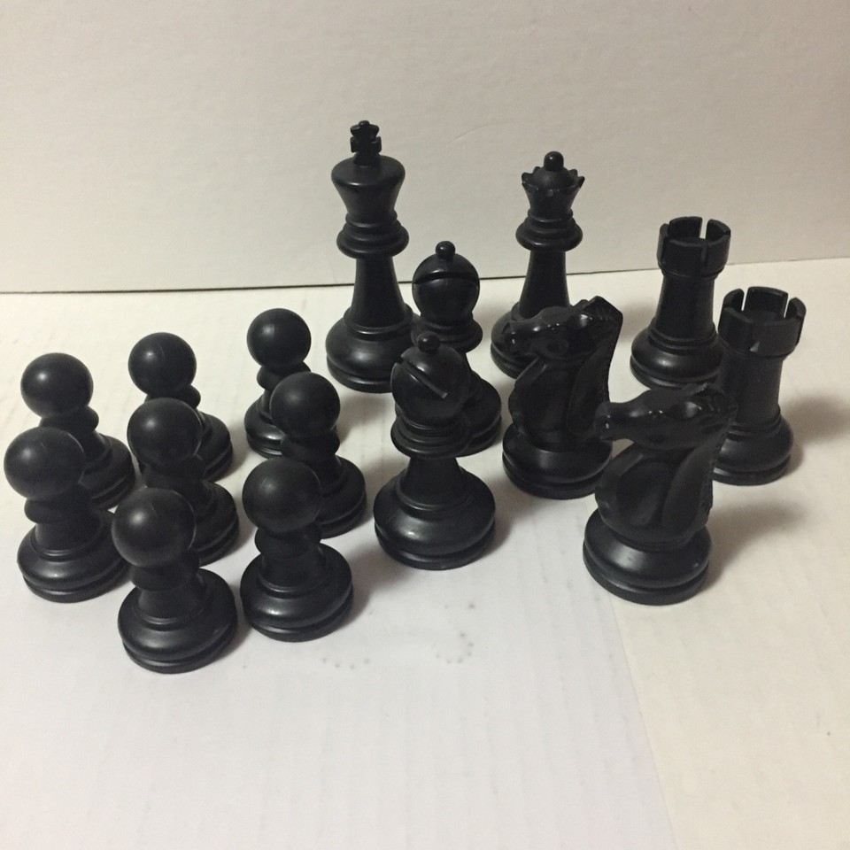 #S2 Vtg Original Ultimate Chess Pieces 3 5/8”king.Original Box.Heavy ...