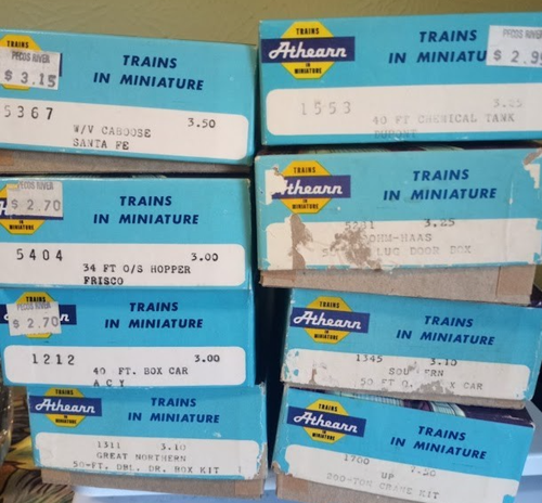 Lot Of 8 Various Miniatures Athearn Model Train Cars Box Cars, Hopper ...