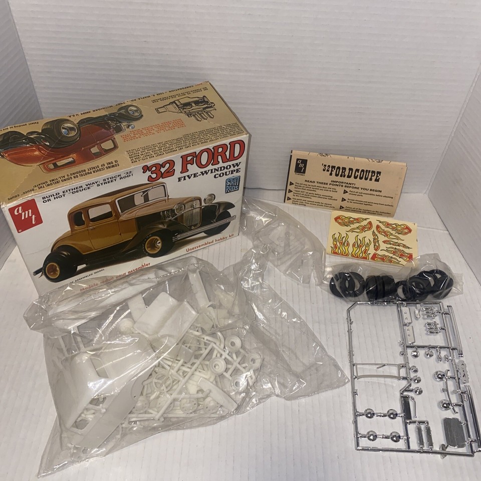 AMT 32 Ford Five Window Coupe Car Model Kit | eBay