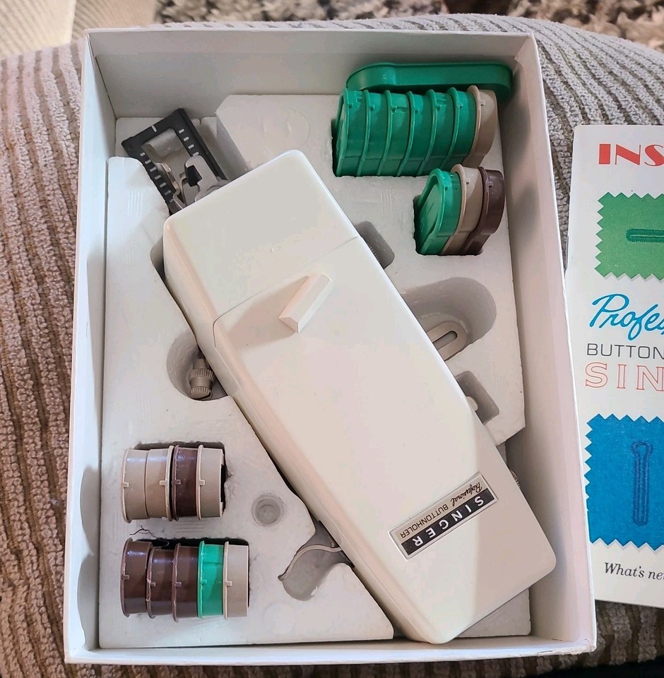 Vintage Singer Professional Buttonholer Vertical Needle Sewing Machine ...