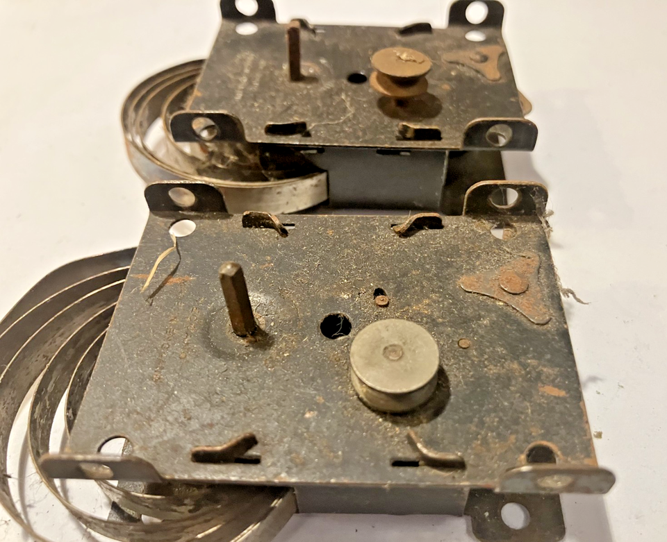 2 Vintage Meccano Clockwork Motors with Pulleys no keys (140) | eBay UK