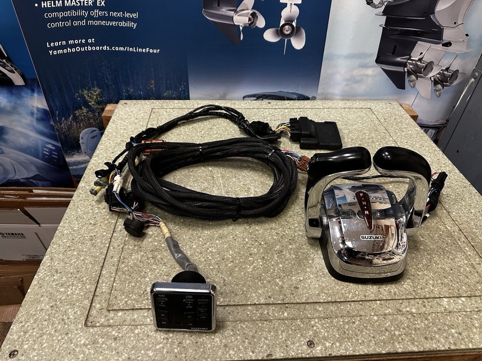 Suzuki Outboard, SPC 1.0 Dual Engine Main Station, & Second Station ...