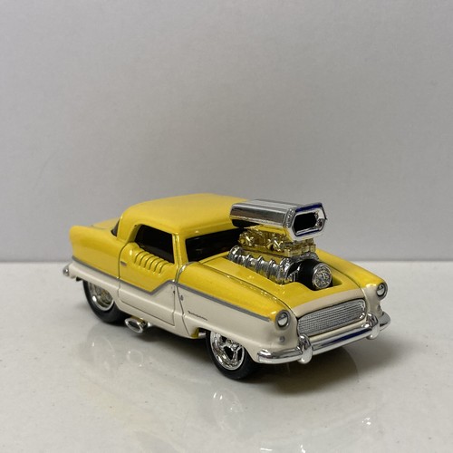 1954 54 Nash AMC Metropolitan Collectible 1/64 Scale Diecast Diorama ...