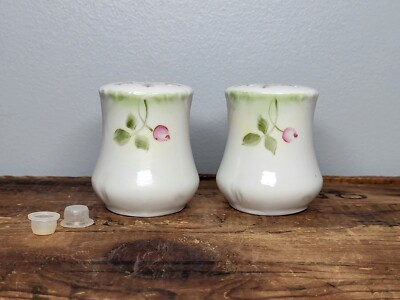 Vintage Lefton Hand-Painted Salt & Pepper Shakers in Heritage Green ...