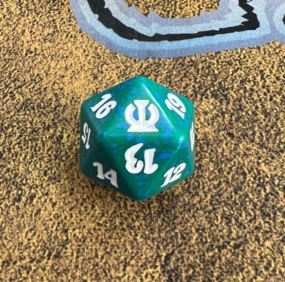 Magic the Gathering Theros D20 Spindown Life Counter Die - Green/White ...