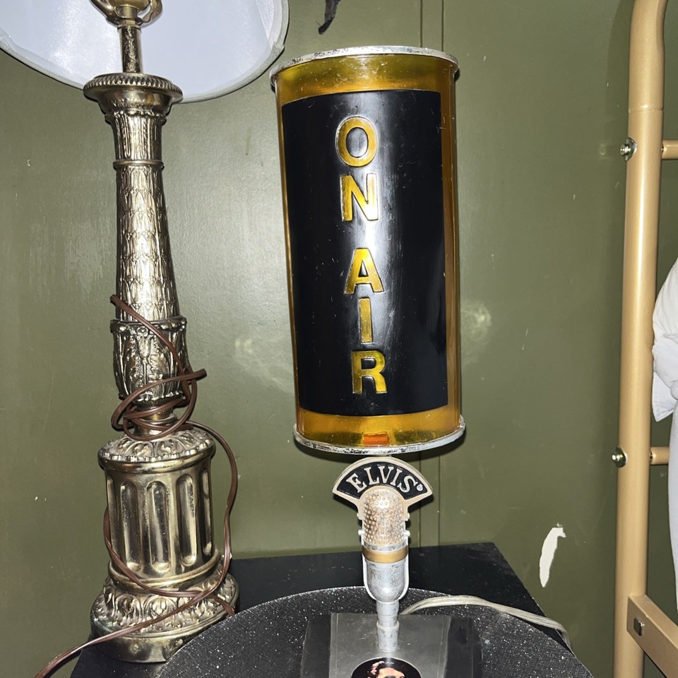 Vintage RARE Elvis Presley “ On Air” Lamp with 2 Elvis figures in box ...