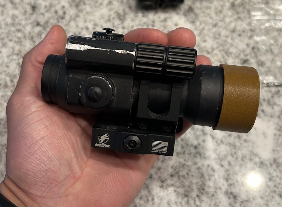 Aimpoint Comp M2 4 MOA w/ADM AD-68 QD Mount | eBay