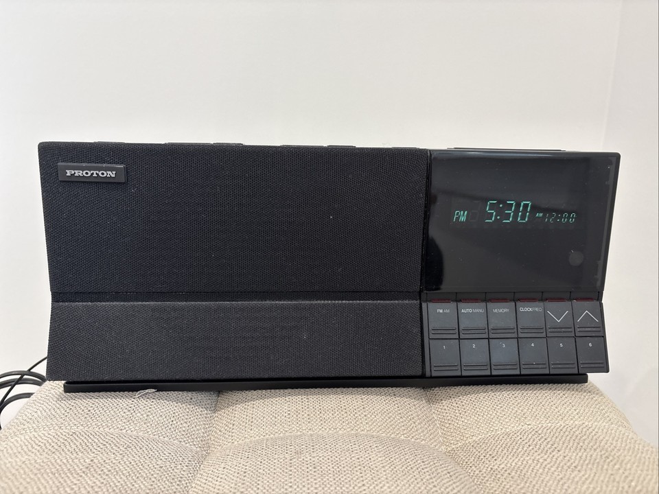 Vintage PROTON RS-420 Clock Radio, AM/FM with Aux Input, dual headphone ...