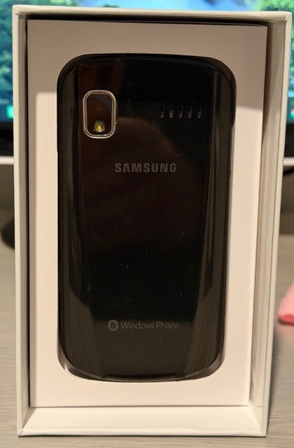 Samsung SGH-i917 AT&T Windows Smartphone Collectors Vintage Old Cell ...