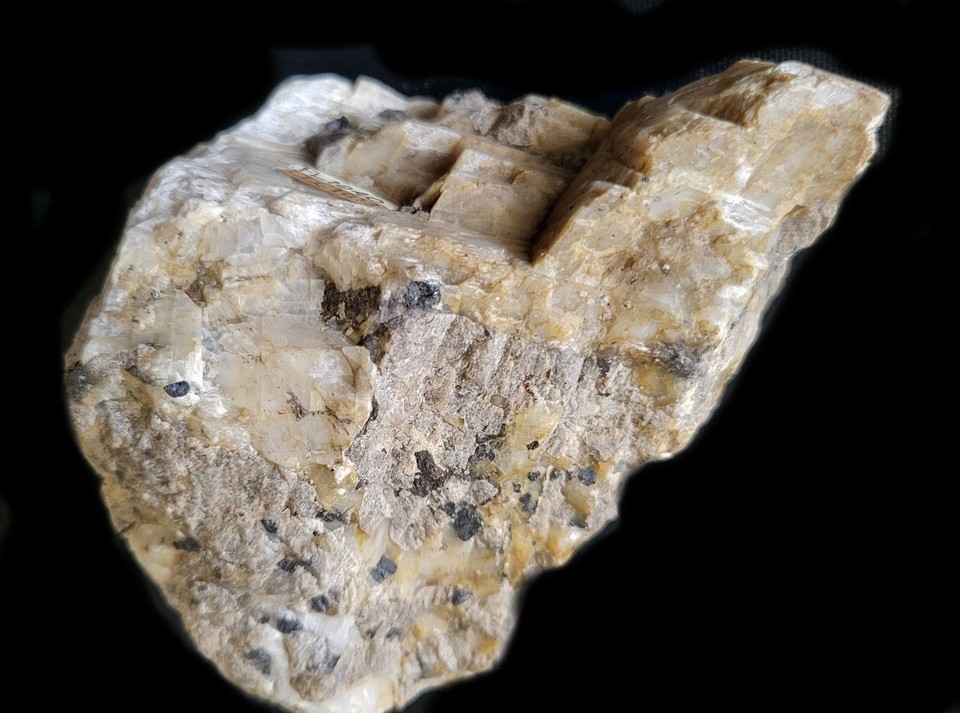 FRANKLIN N.J. FLUORESCENT MINERAL-PURPLE HARDYSTONITE-ORG-CALCITE-GRN ...