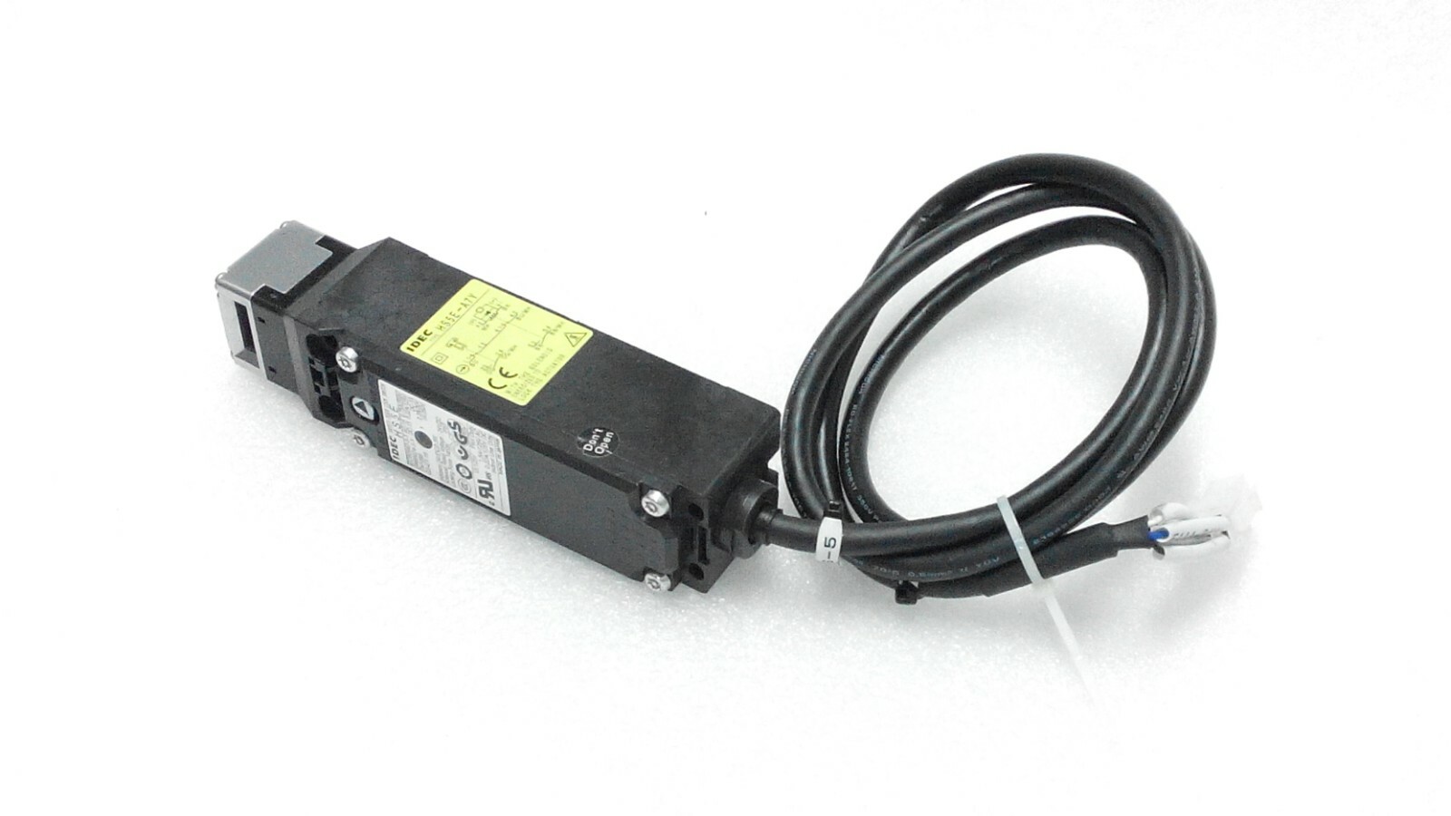 IDEC Switch Safety Door Lock HS5E-A7Y 250V 24DC Solenoid for sale ...