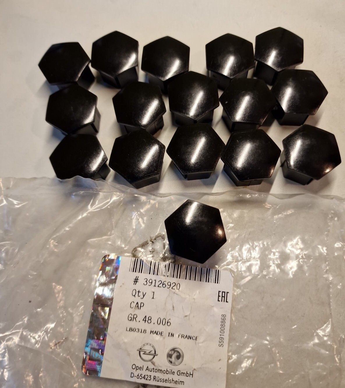 16 Single Cap In Bag Genuine Vauxhall Bag of Caps 39126920 for sale ...